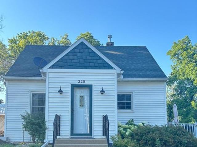 220 Green St W, Waterville, MN 56096