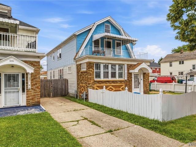 220 Davidson Avenue