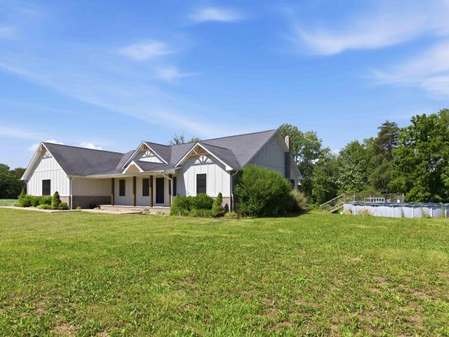 220 Davis Lane