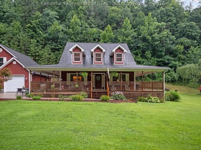 220 Dubie Dr, Foster, WV 25081