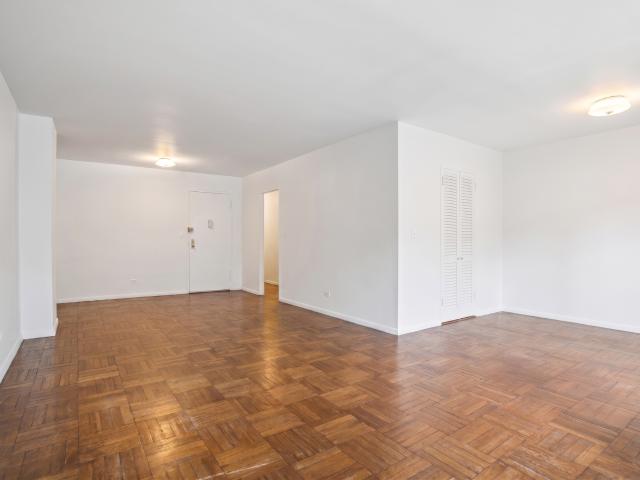 220 E 54TH Street 8J