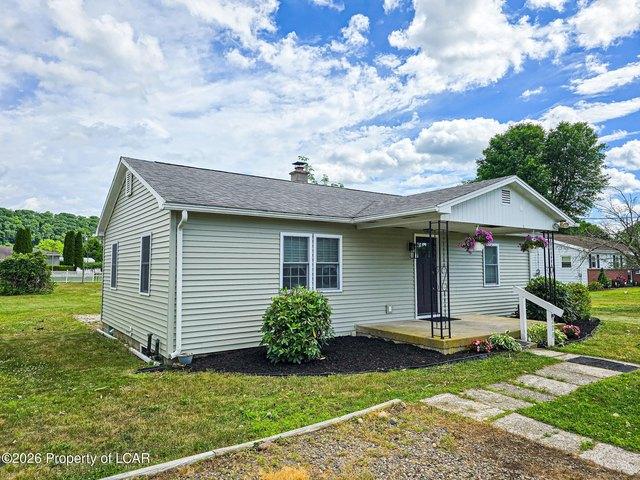 220 E 7th St, Nescopeck, PA 18635