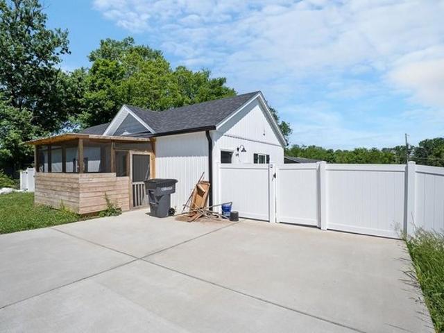 220 E 16th St, Cookeville, TN 38501