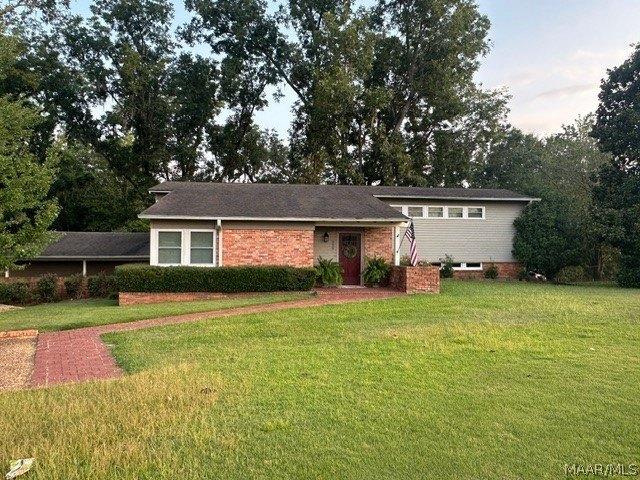 220 E Tuskeena St, Hayneville, AL 36040