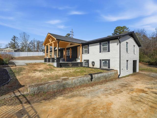 220 E Belvedere Road
