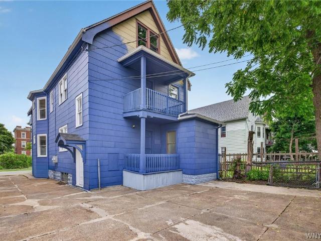 220 E Delavan Avenue