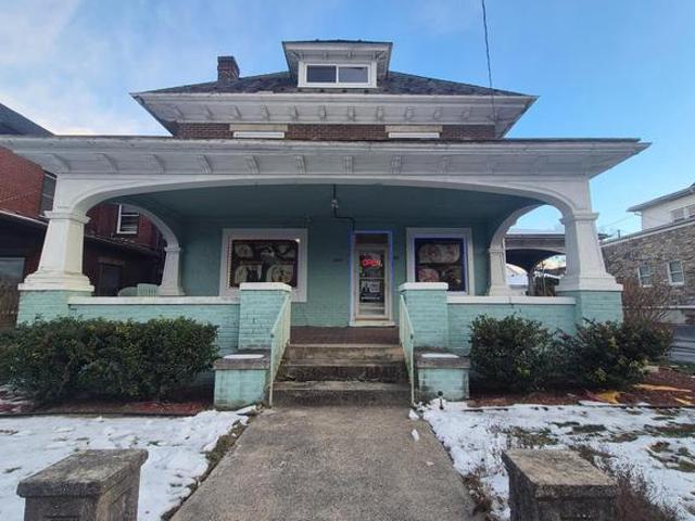 220 E Main Street