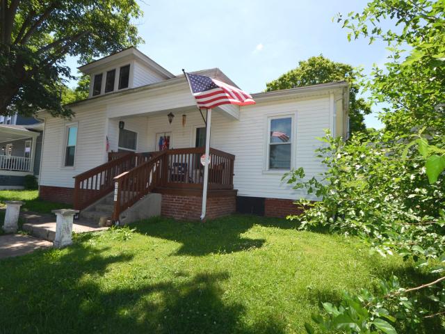 220 e office street