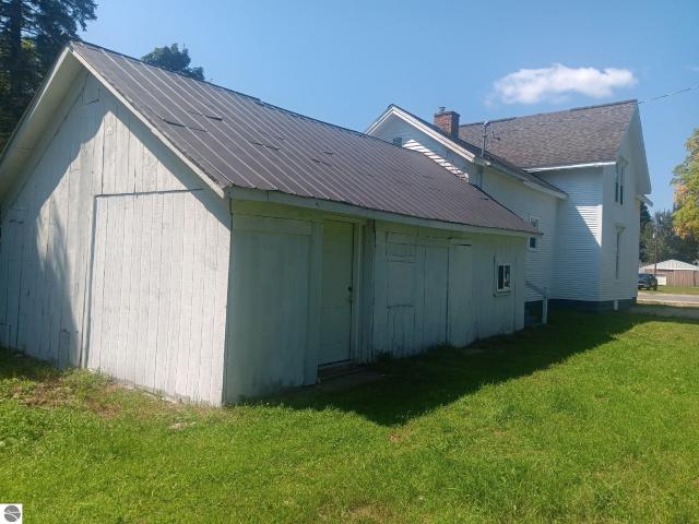 220 E State Street