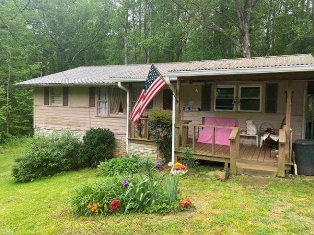 220 Eaves Rd, Bremen, GA 30110