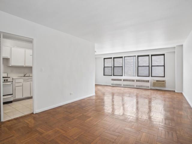 220 East 54th Street, New York, NY