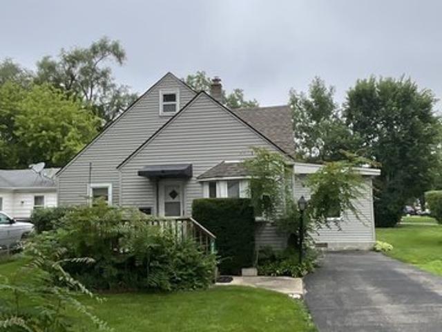 220 Elder Dr, Round Lake Park, IL 60073