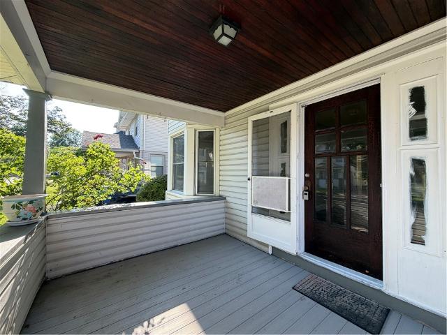 220 Electric Avenue