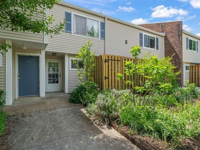 220 Elizabeth St Apt E7, Chapel Hill, NC 27514
