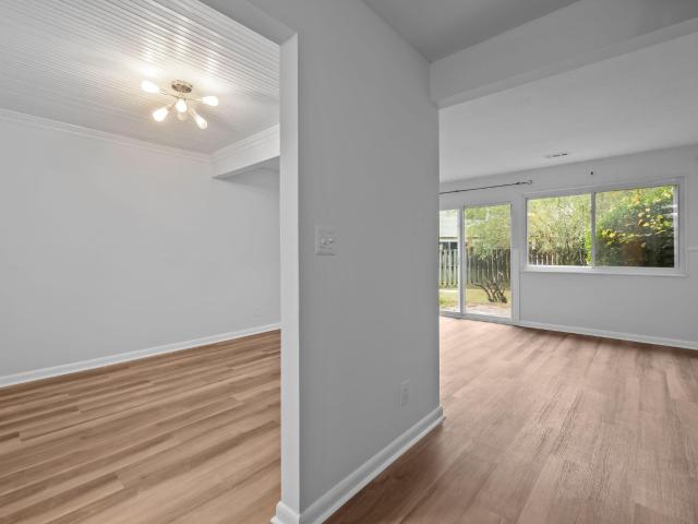 220 Elizabeth Street Apt C11