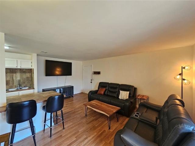 220 Elm Street 434