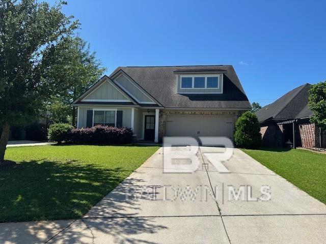 220 Hawthorne Circle