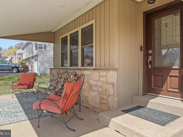 220 Hibbert Road