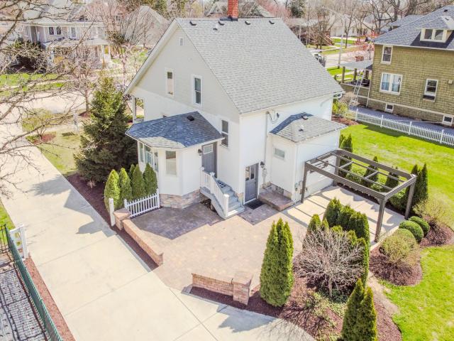 220 Hickory Street