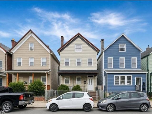 220 Inslee Pl, Elizabeth City, NJ 07206
