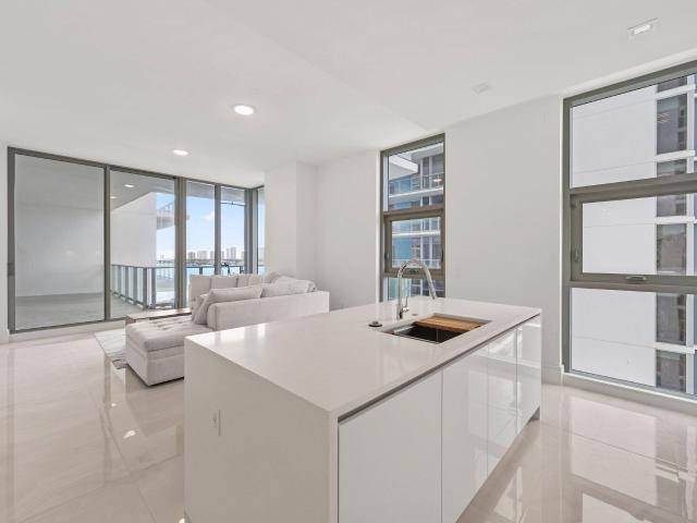 220 Lake Shore Dr, Unit 1125, Lake Park, FL 33403 | MLS #B26007