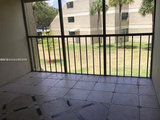 220 Lakeview Dr, Unit 203, Weston, FL 33326 | MLS #A12005