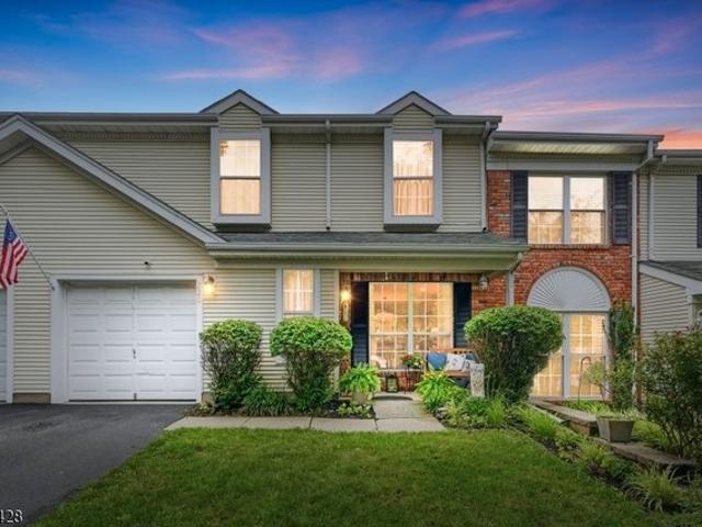 220 Learnington Way, Franklin Twp, NJ 08873