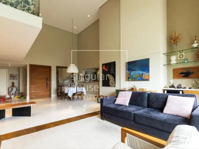 220 m² | 4 dormitórios | 3 vagas