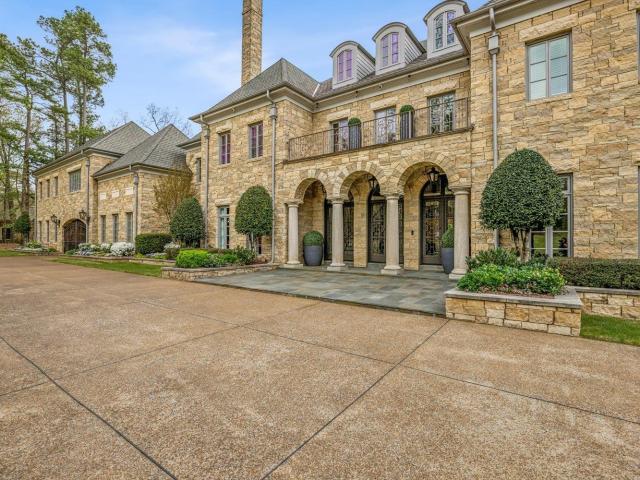 220 mountain brook cv