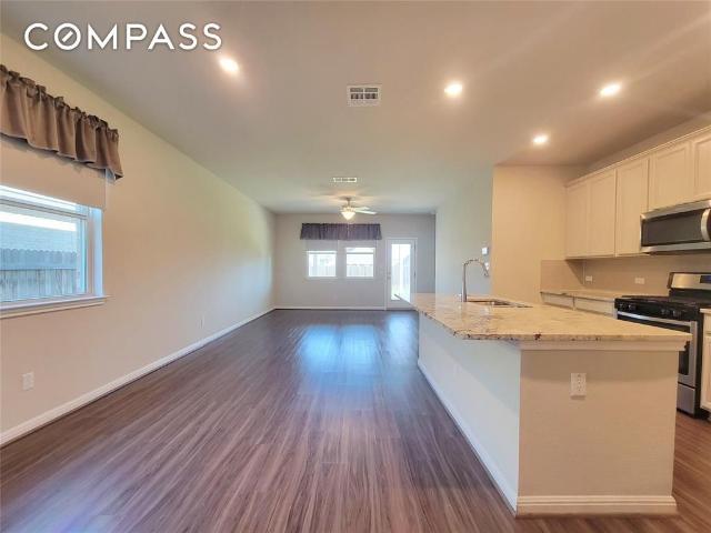 220 Mountain Valley St, Georgetown, TX