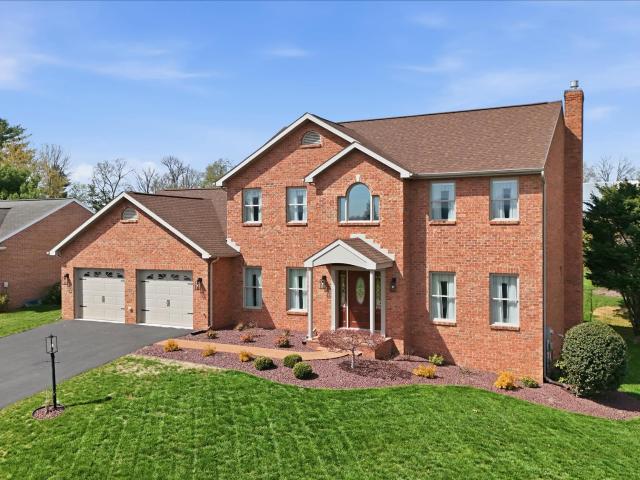 220 Montclair Ct, Hagerstown, MD 21742 | Compass