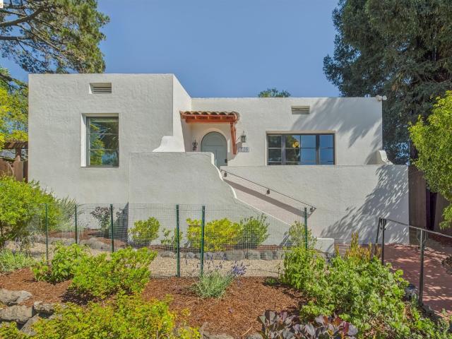220 Moraga Ave