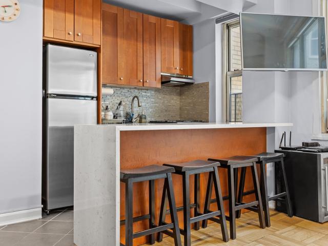 220 MADISON Avenue 4D