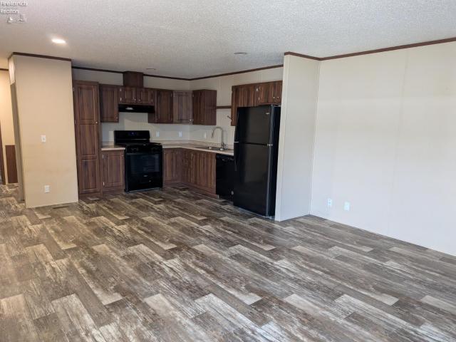 220 Maple Lane # 124