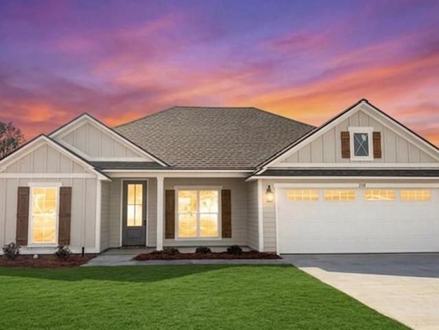 220 McNeal Heritage Cir, Hahira, GA 31632