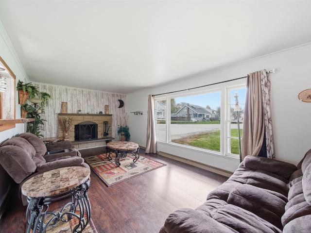 220 Meadow Lane