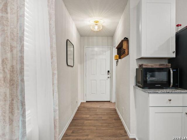 220 Middle Green Loop