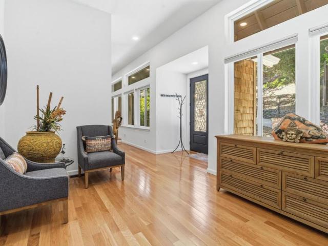 220 Miracle Lane