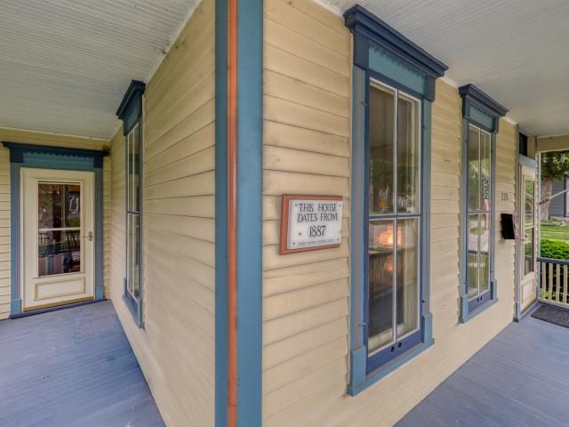 220 N 5th Street