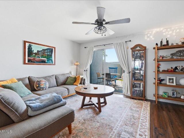 220 N 22ND Place # 1071