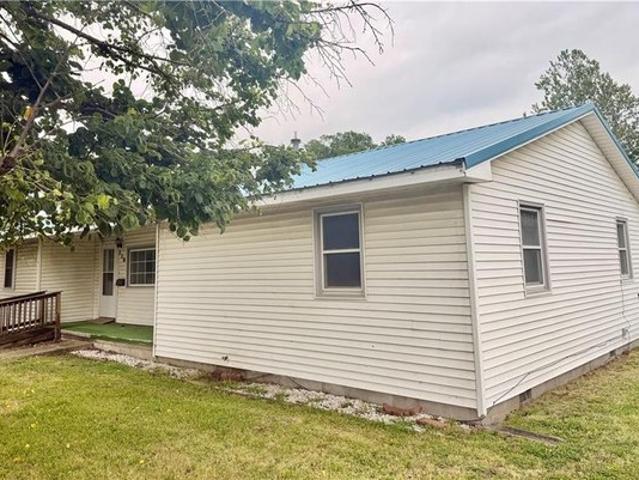 220 N 22nd St, Unionville, MO 63565