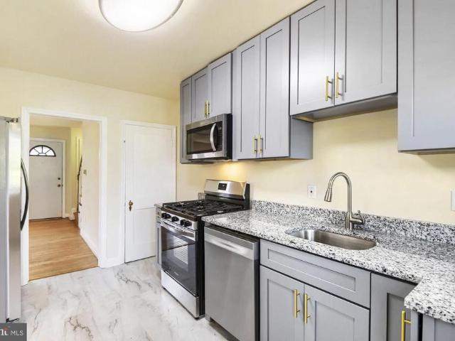 220 N Edgewood Street