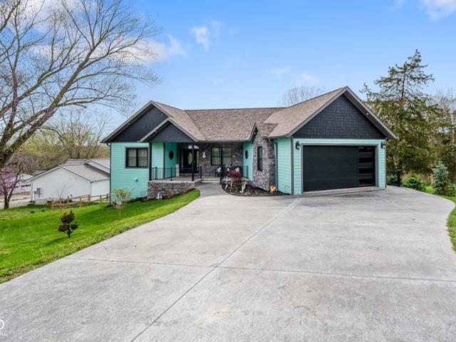 220 N Jefferson St, Nashville, IN 47448