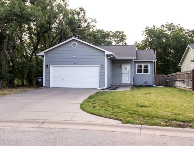 220 N Nevada Ct, Wichita, KS 67212