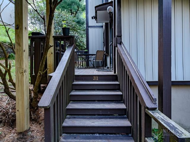 220 Northridge Road 31