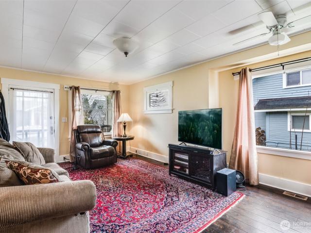 220 S 47th Street