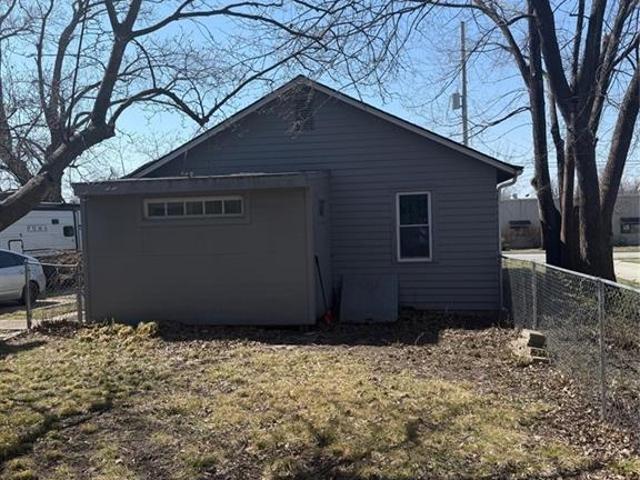 220 S Church St, Olathe, KS 66061 | MLS #2608 | Compass