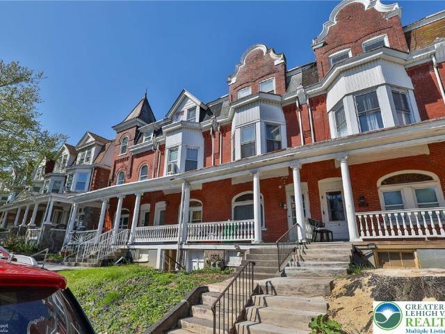220 S Madison Street