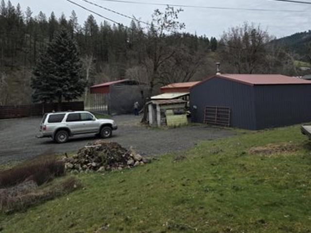 220 S Main St, Peck, ID 83545