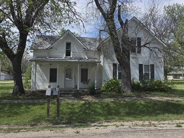 220 S Poplar St, Hope, KS 67451